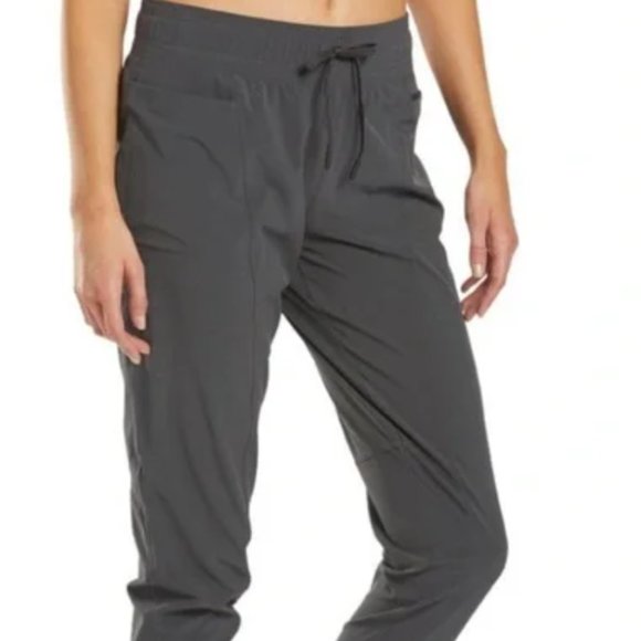 Prana | Pants & Jumpsuits | Prana Leonora Gray Capri Size S | Poshmark